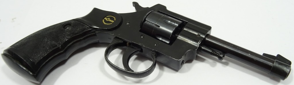 Rewolwer Rohm RG24 kal.22lr